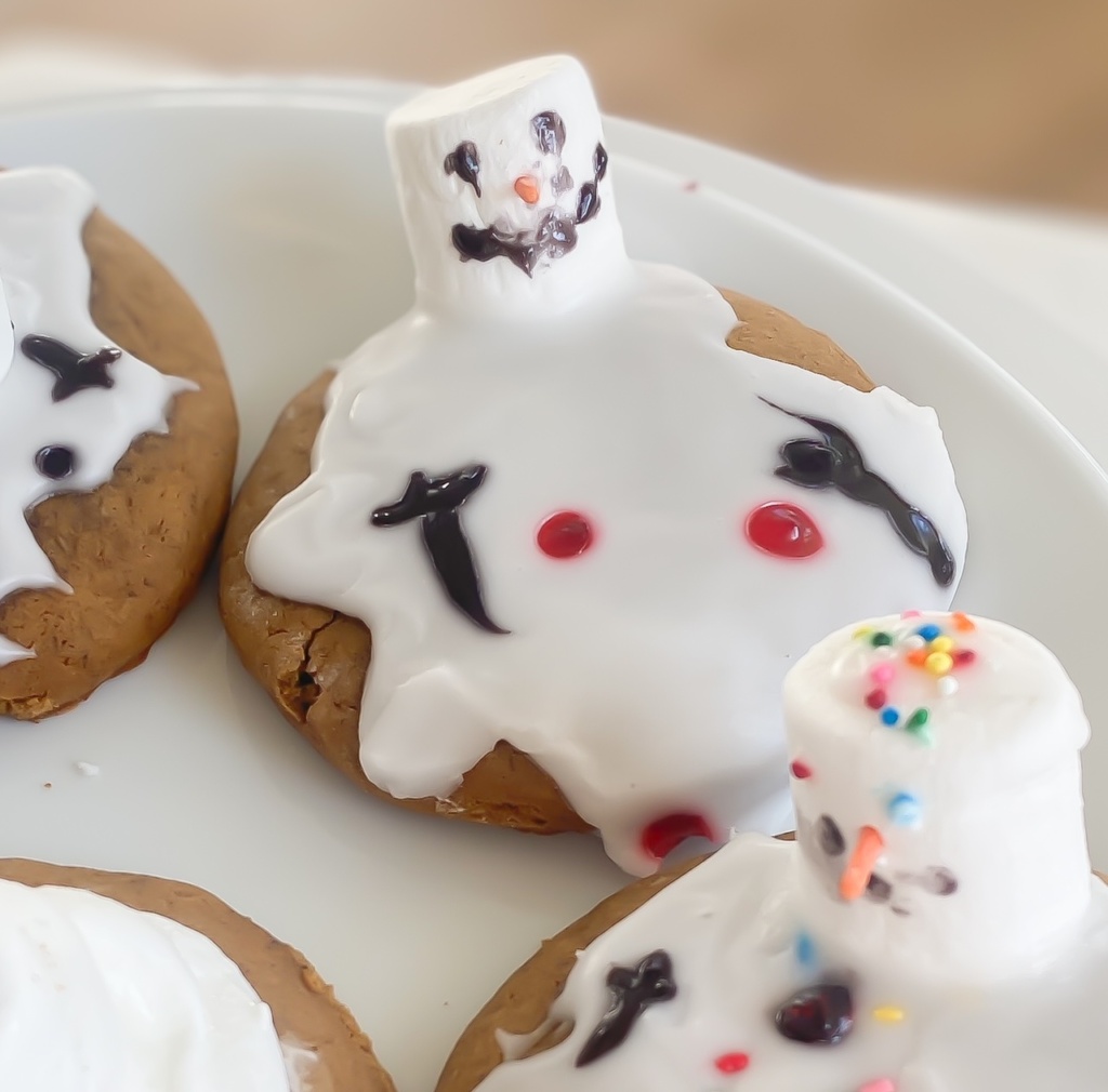 Melted Snowman Cookies - Pie Crust and Pixie Dust